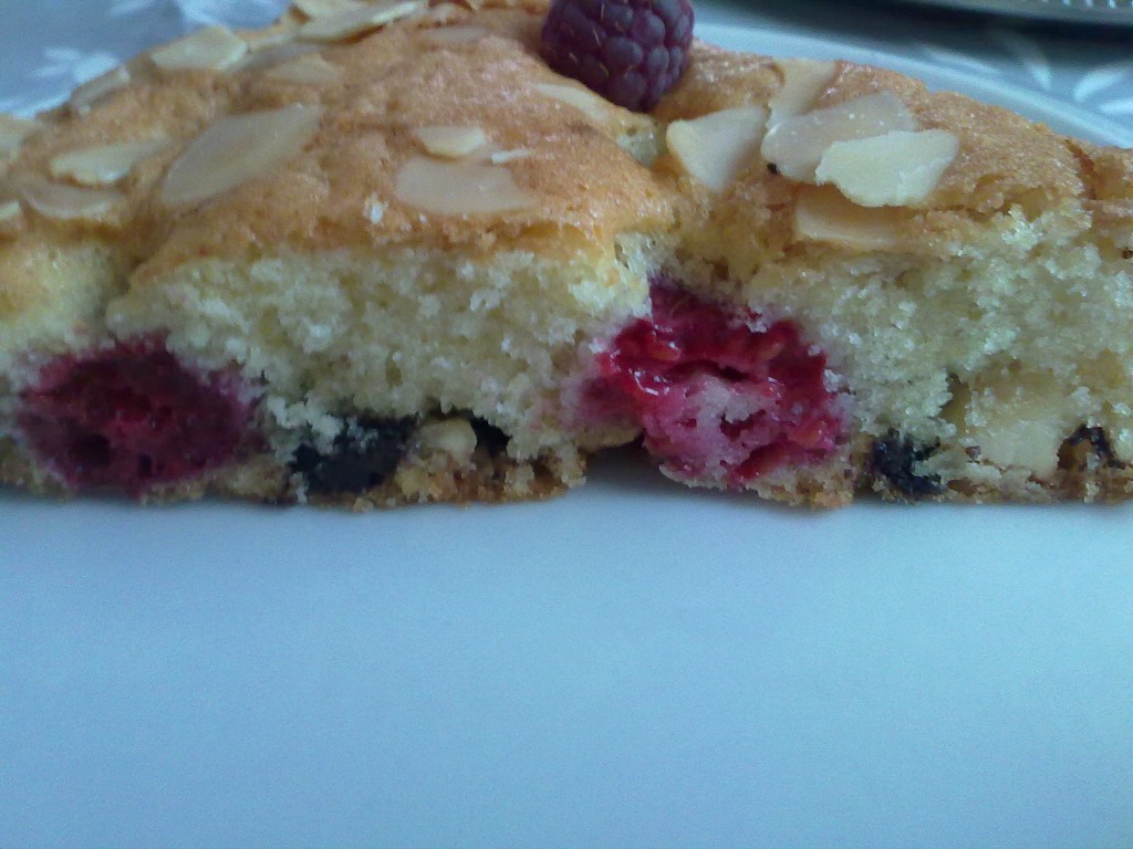 Gâteau aux framboises et duo de pépites choco ou Gâteau PIM'S ...