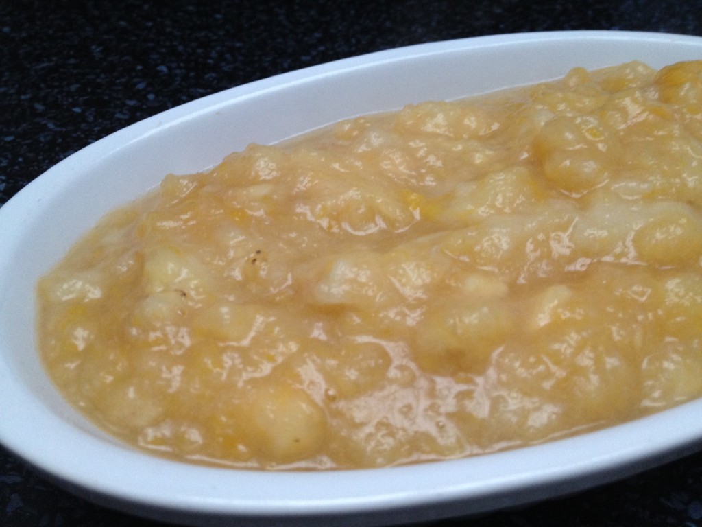 Compotée de fruits façon crumble, dessert fruits - CakesandSweets.fr